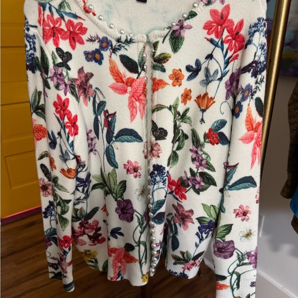 Boston Proper | Sweaters | Boston Proper Floral Sweater With Pearl Trim ...
